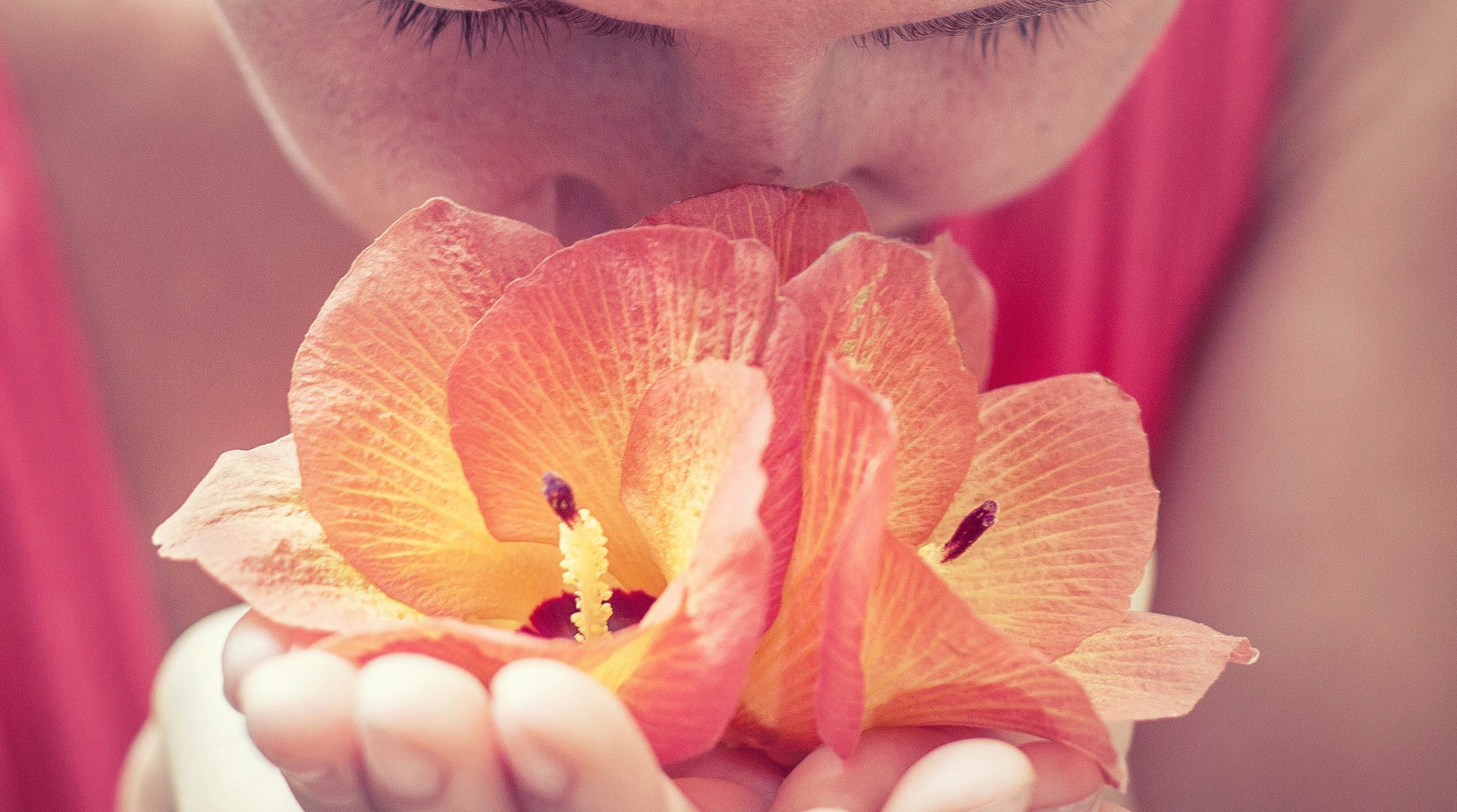 How Scent Can Help To Balance and Heal our Chakras – Sensoriam